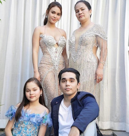 Ivana Alawi with her adorable family | ABS-CBN Entertainment