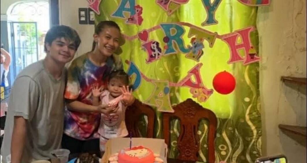 Photos of Hashtag Bugoy with his cute baby | ABS-CBN Entertainment