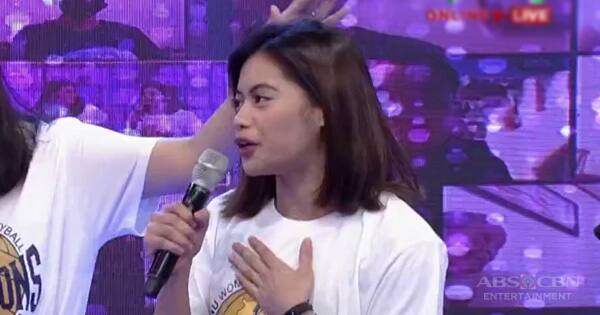 Jen, sumisigaw tuwing may laban ang NU | ABS-CBN Entertainment